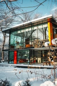These 23 Modern Glass House Designs Are Cutting-Edge