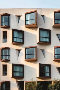 48 Eye-Catching Facade Architecture Designs That Redefine Curb Appeal
