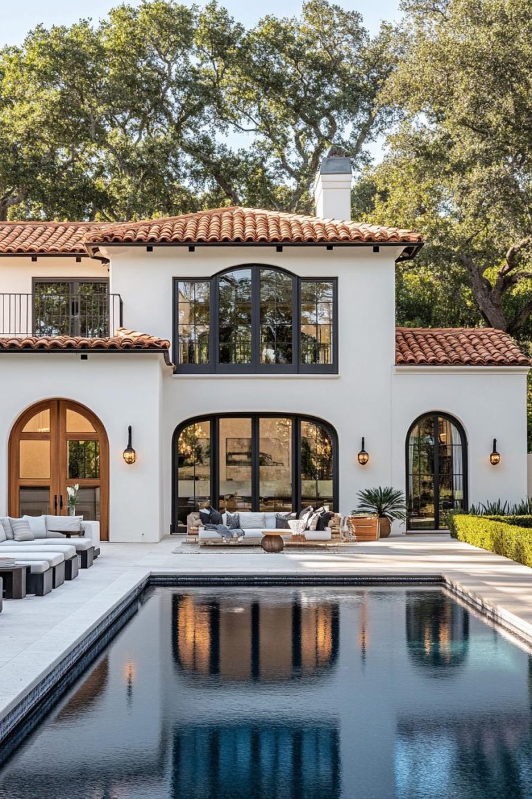 74 Contemporary Spanish Villas With Charm and Coastal Flair