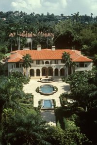 41 Jaw-Dropping Mega Mansions That Redefine Luxury