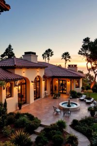 37 Spanish Cottage Designs That Will Steal Your Heart