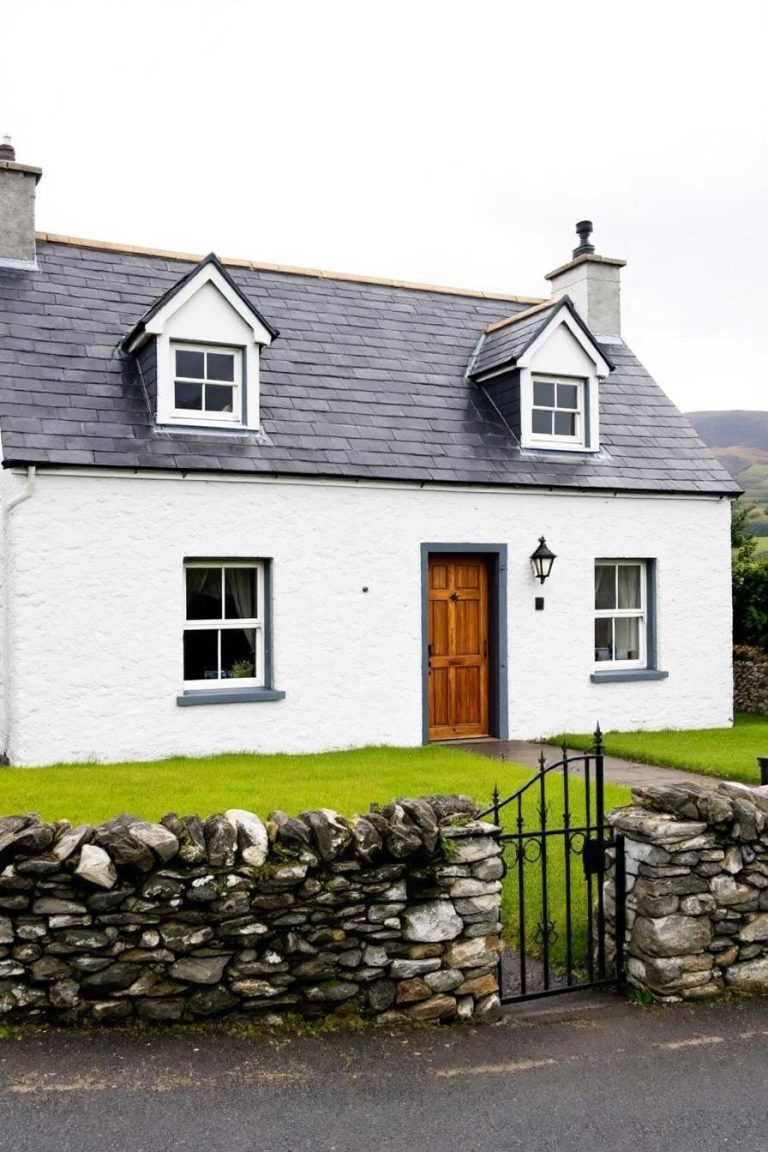 31 Irish Cottages That Feel Like a Fairytale Come True