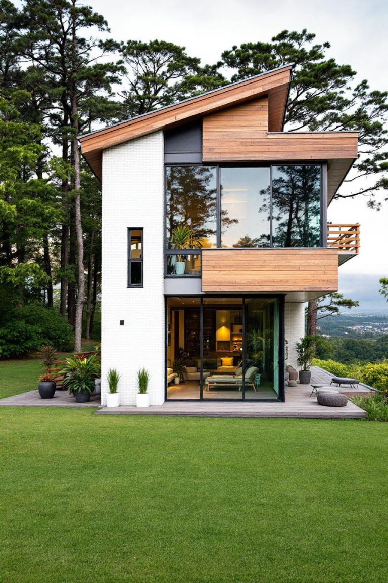 16 Modern Hawaiian Houses That Blend Luxury with Aloha Spirit