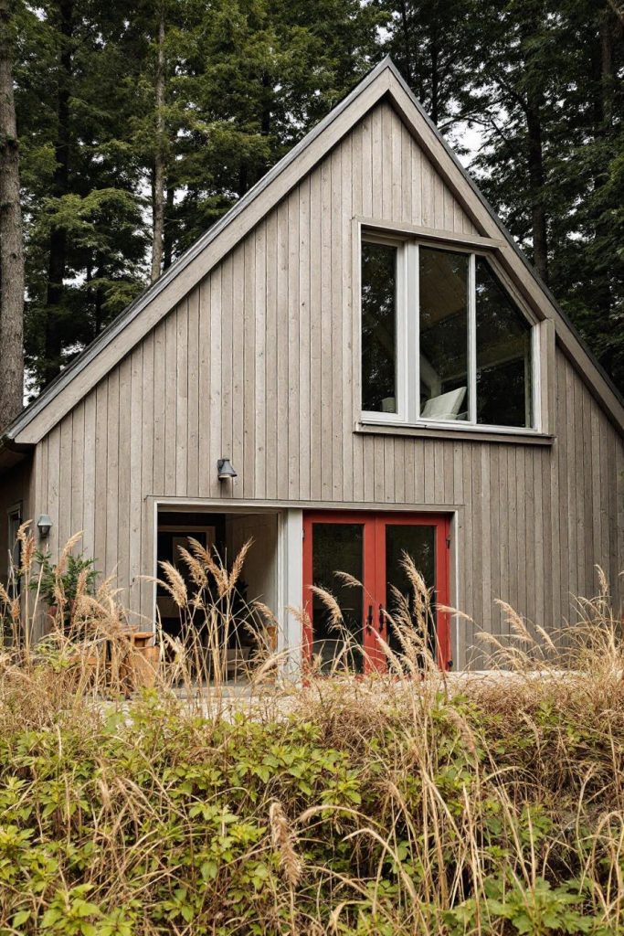 35 Lovely Wooden Cottages Tucked into Nature