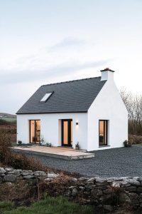 31 Irish Cottages That Feel Like a Fairytale Come True