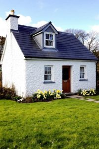 31 Irish Cottages That Feel Like a Fairytale Come True