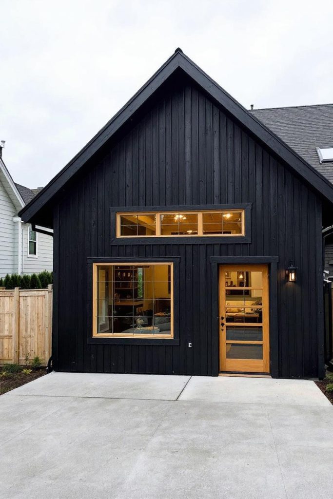 34 Dark House Exterior Designs Wrapped in Deep Rich Tones