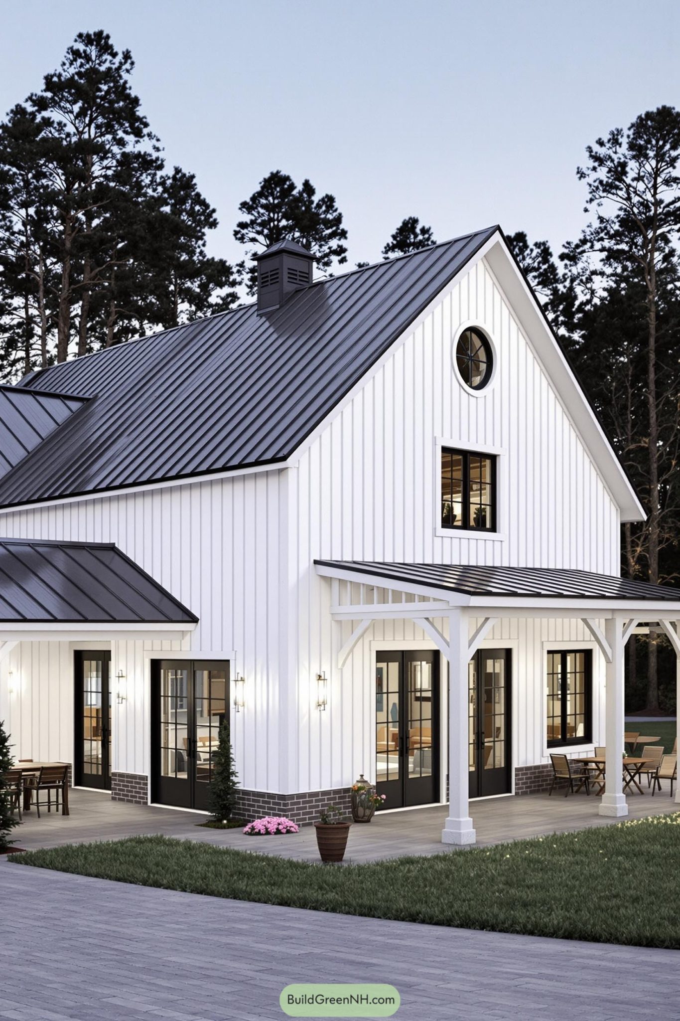 21 White Barndominiums: Where Chic Meets Charm in the Countryside