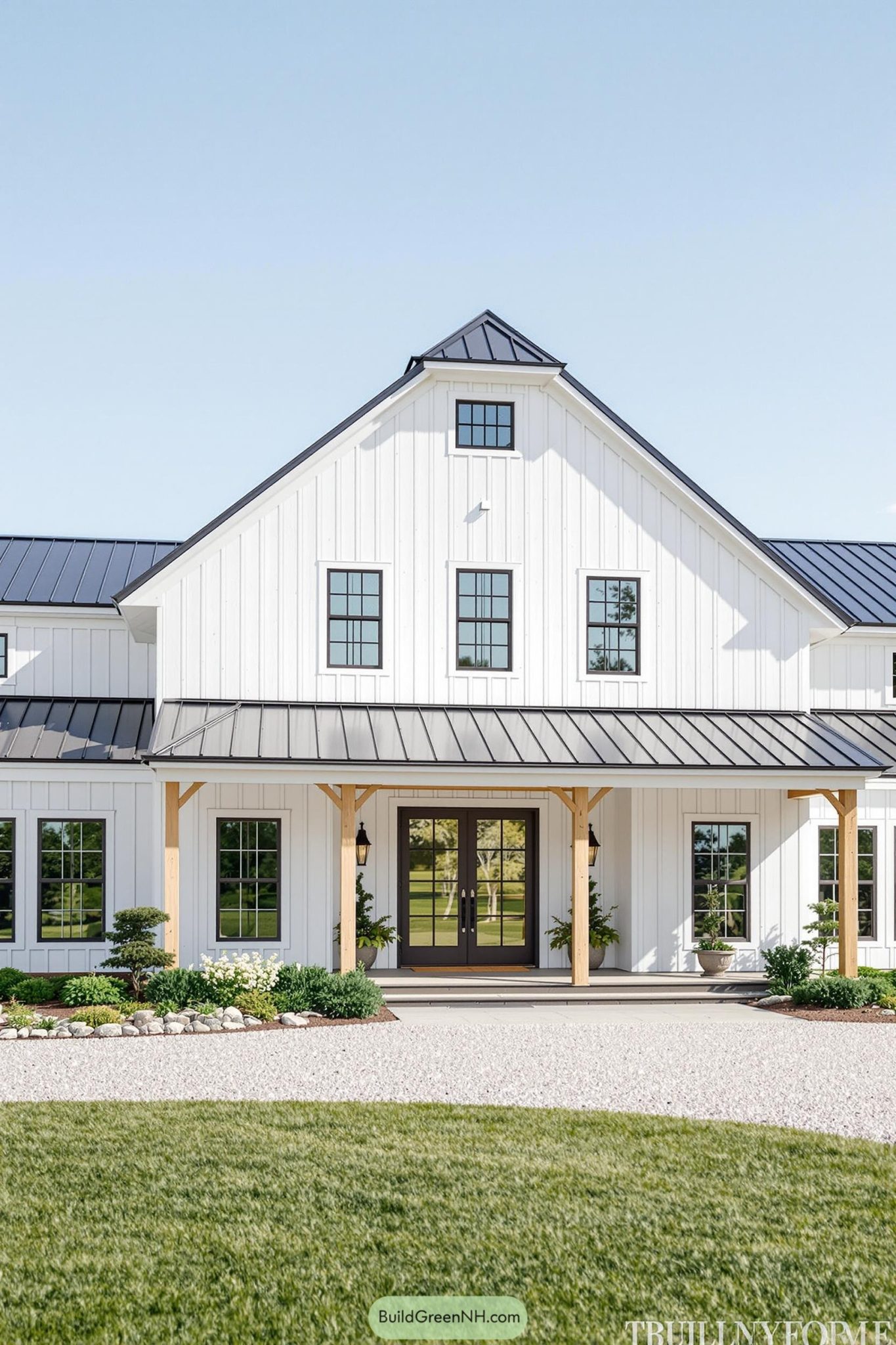 21 White Barndominiums: Where Chic Meets Charm in the Countryside