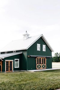 18 Country Barns That Redefine Rustic Charm