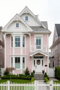 23 Pink Victorian Houses That Paint The Town Fabulous