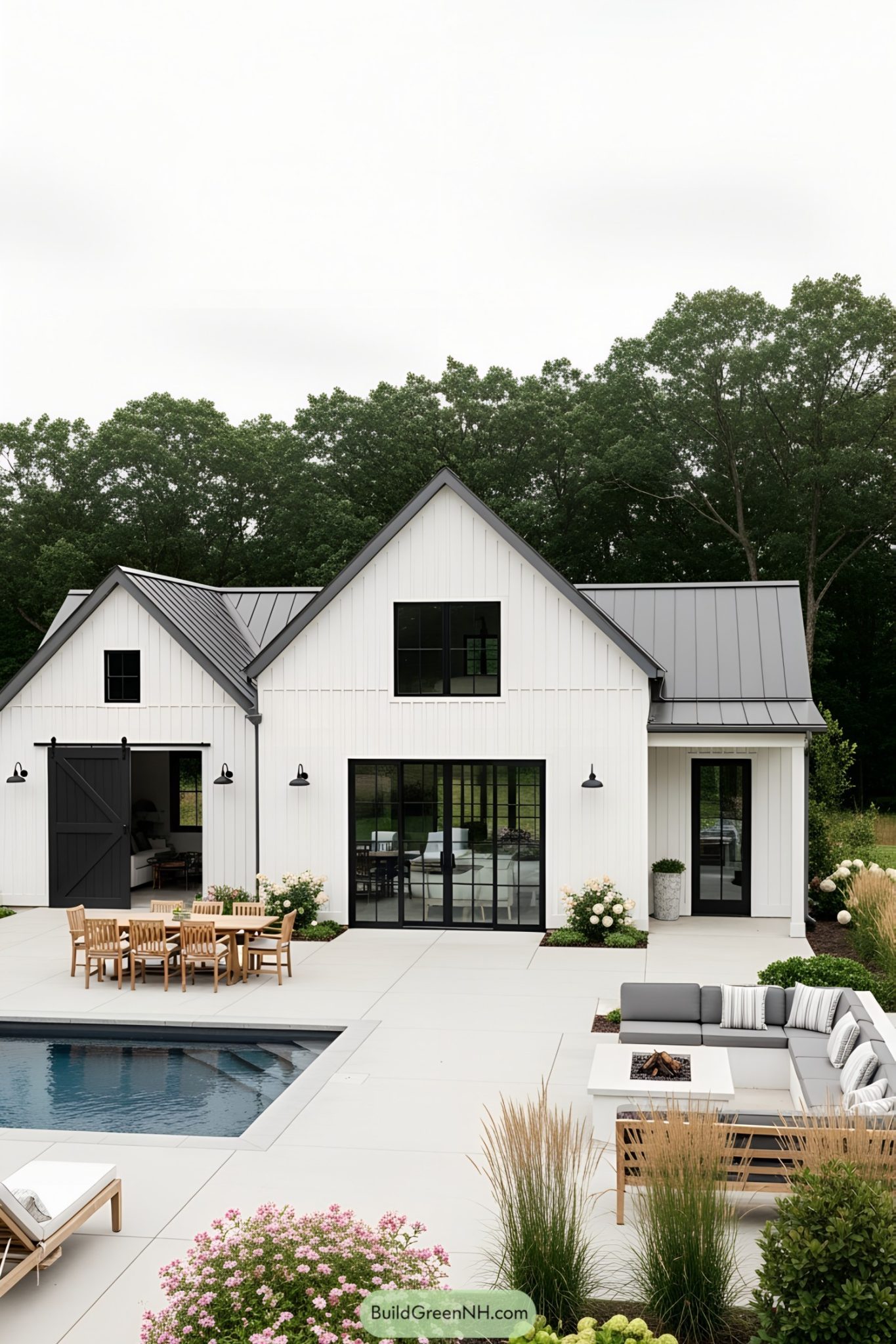25 Farmhouse Pool Houses That Will Make You Want to Dive In