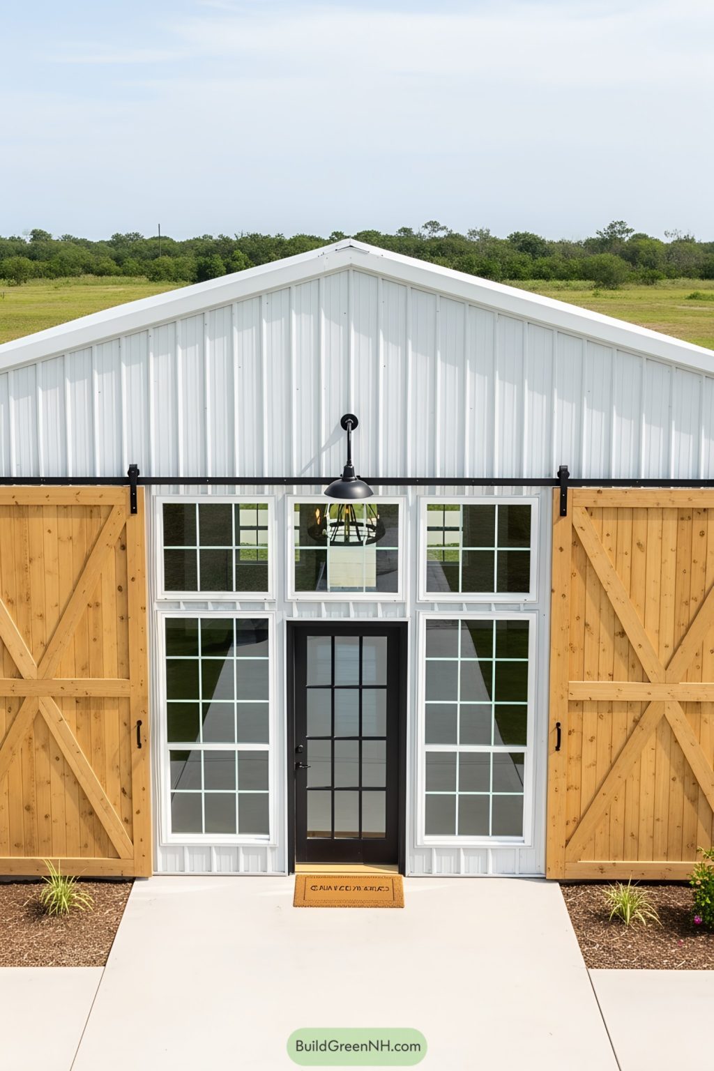 15 Barndominium Beach Houses That Will Make You Say Yeehaw
