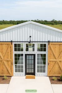 15 Barndominium Beach Houses That Will Make You Say Yeehaw