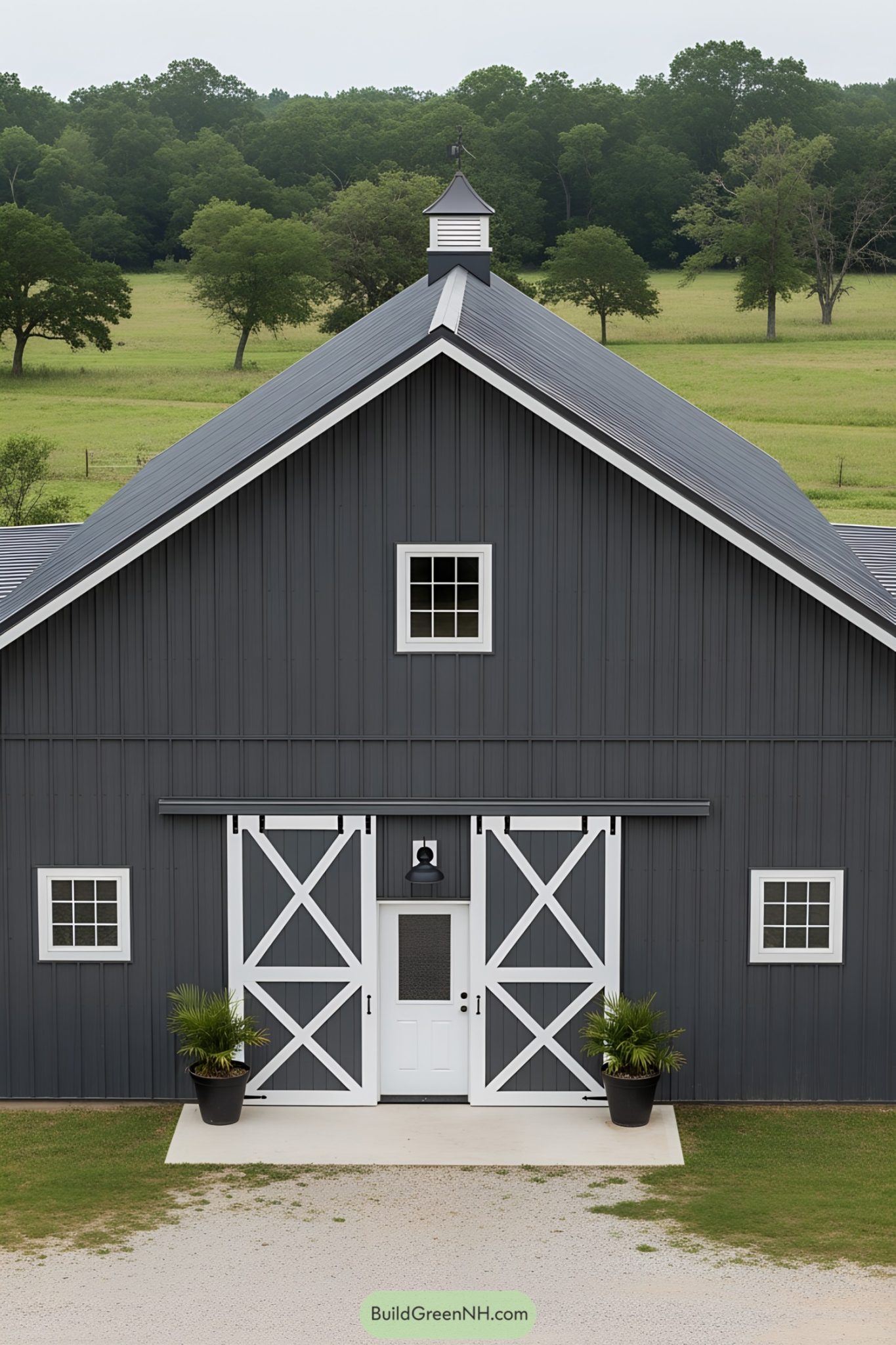 23 Dark Gray Barn Houses That Embrace the Moody Vibe