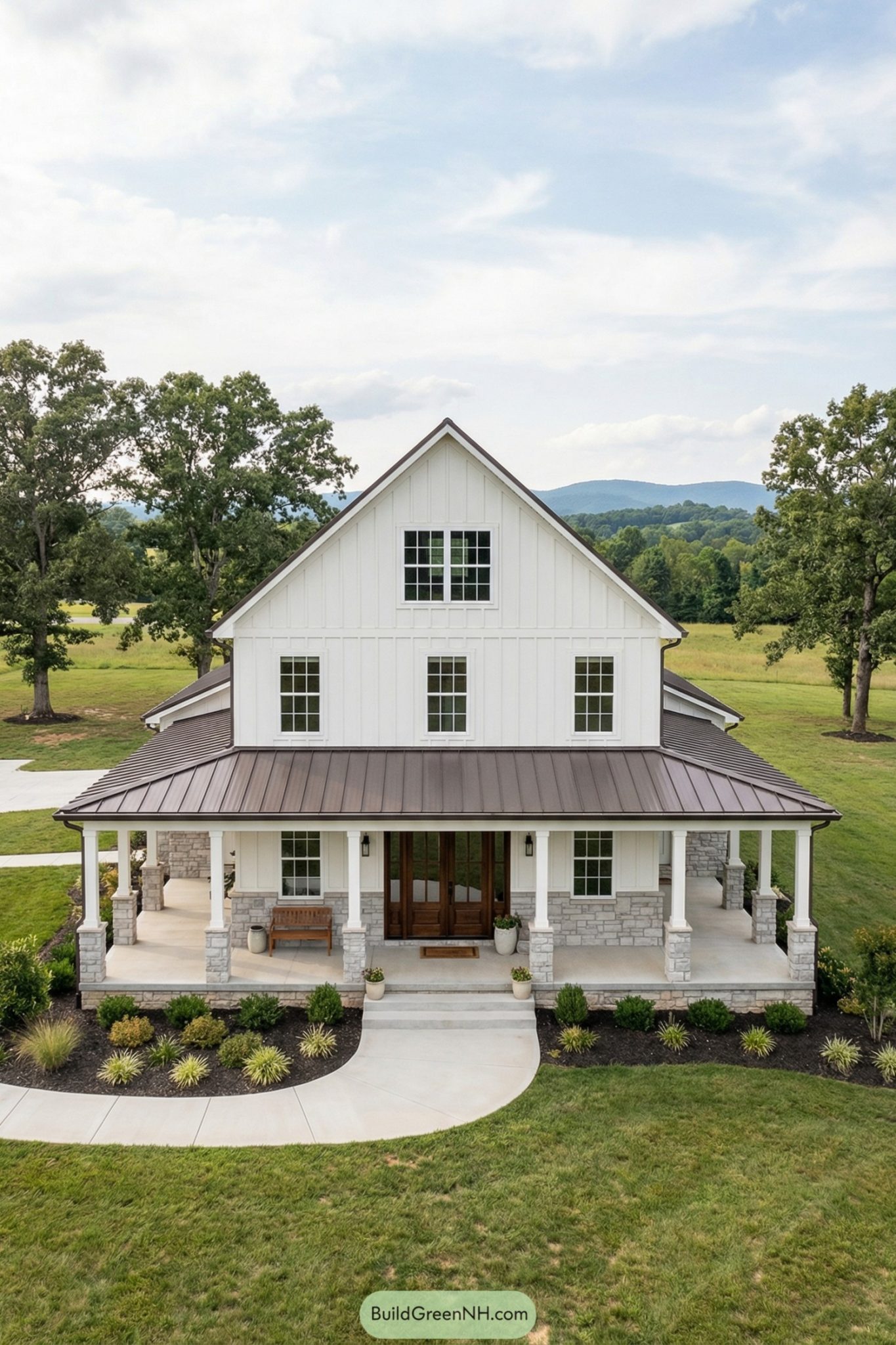 24 Timeless Colonial Style Barndominiums That Inspire Classic Country ...